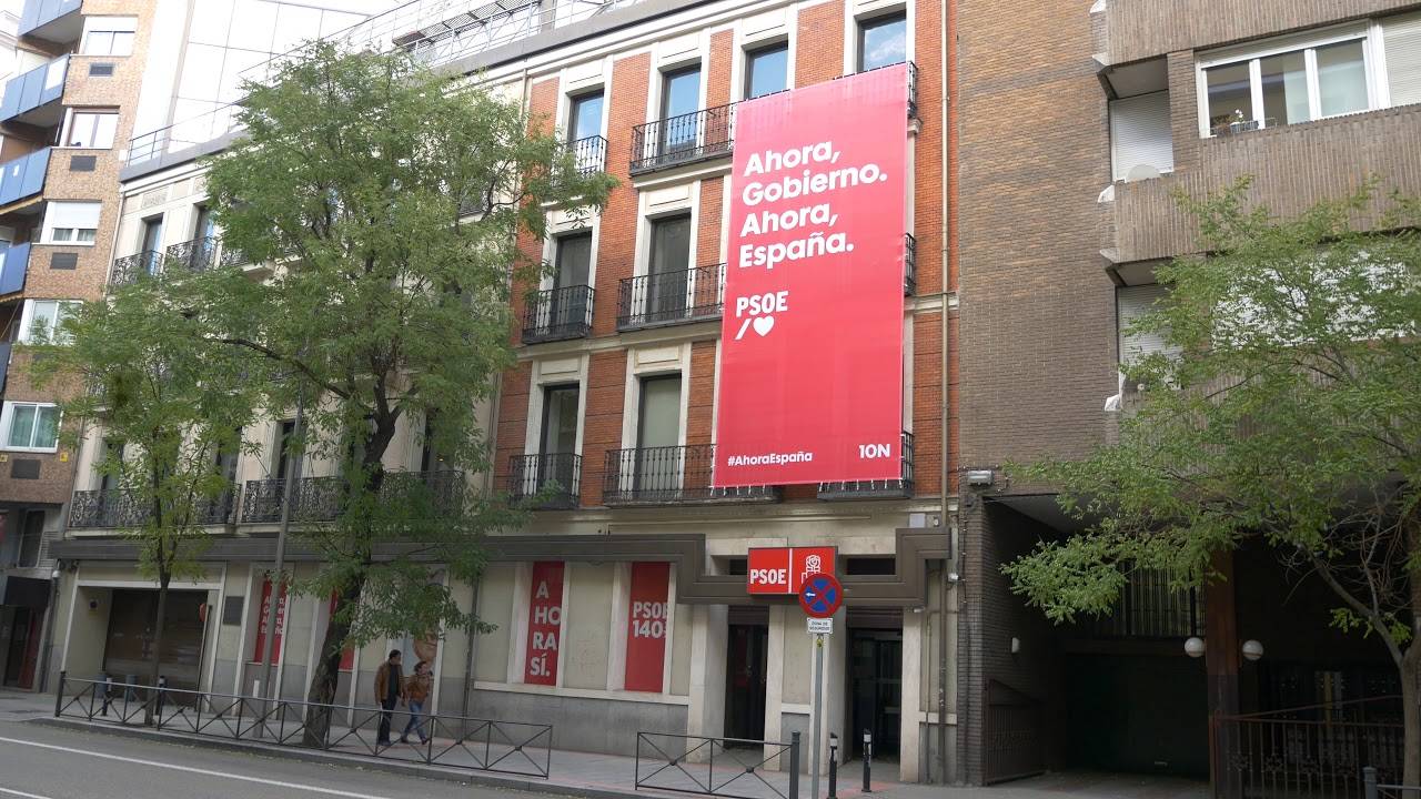 Registro en la sede del PSOE por una posible financiación irregular